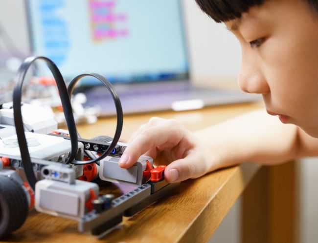 LEGO® Education: Igniting Classroom Learning | WeBuyBricks.co.uk